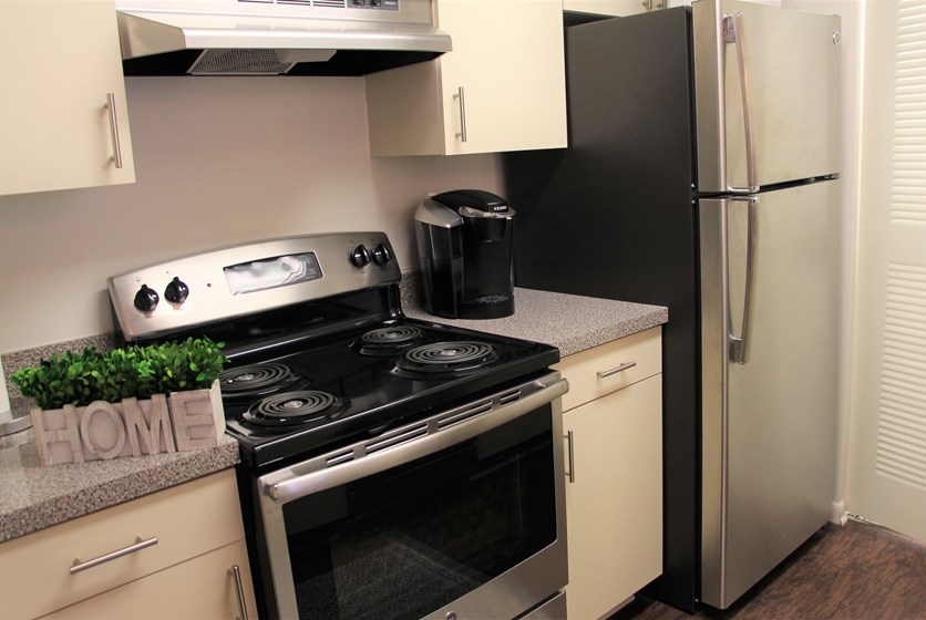 Hunters Run Apartments in Gainesville, FL - Swamp Rentals