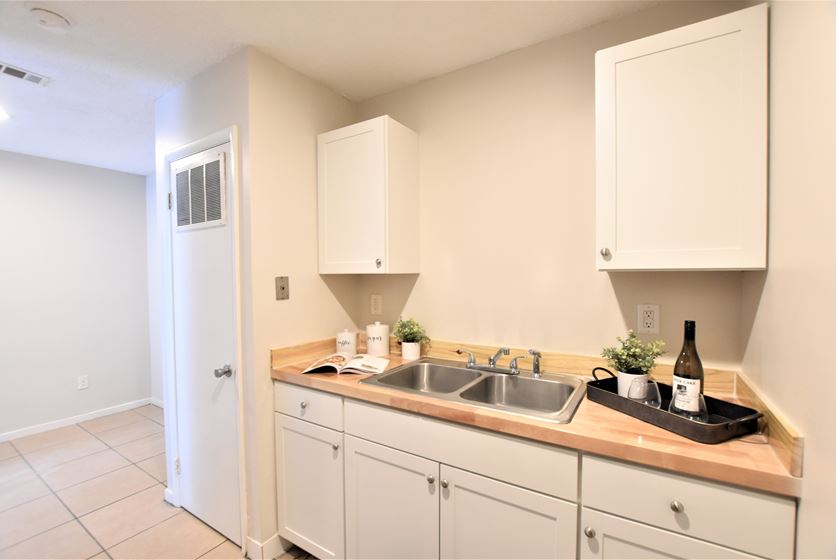 Seaboard Apartments in Gainesville, Florida - Swamp Rentals